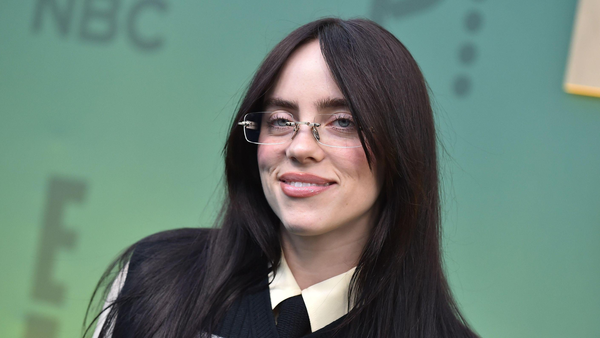 Billie Eilish muestra las secuelas de su terrible caída en en el último ...