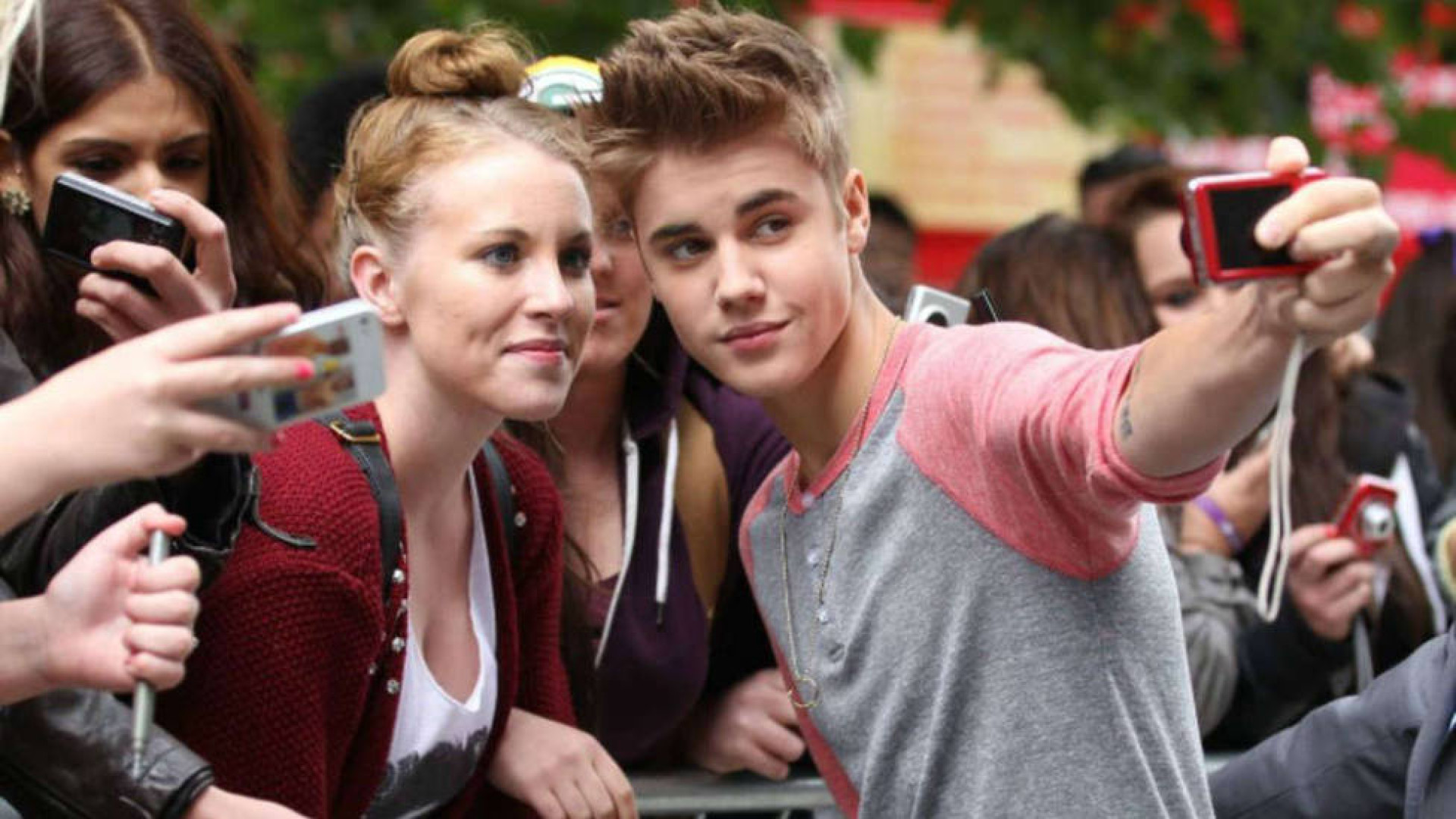 Las mayores locuras de los fans por sus artistas favoritos: ¿serías ...