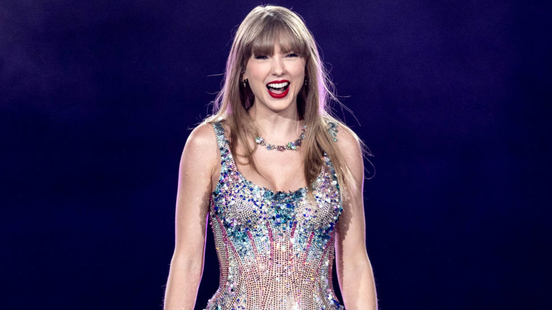 El escenario de Taylor Swift comienza a tomar forma en el Santiago ...