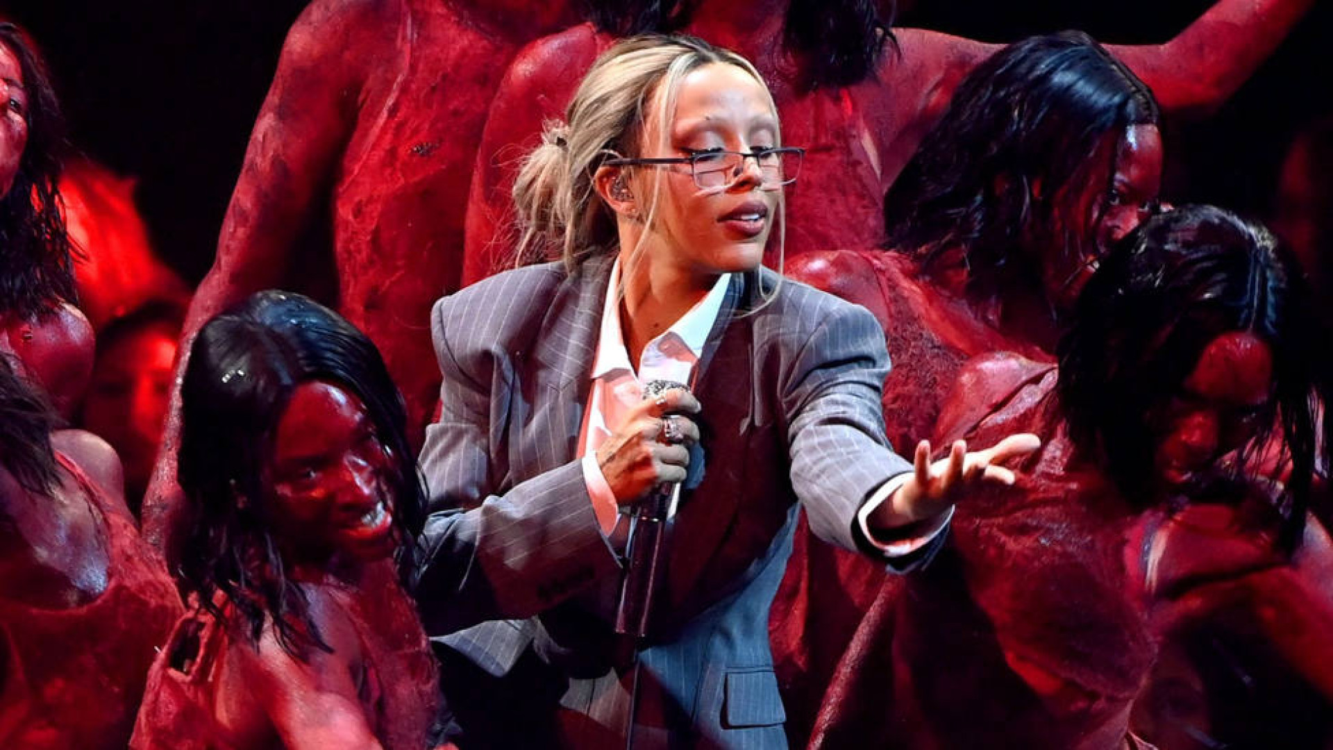 Doja Cat revela todas las canciones de su nuevo álbum 'Scarlet': el ...