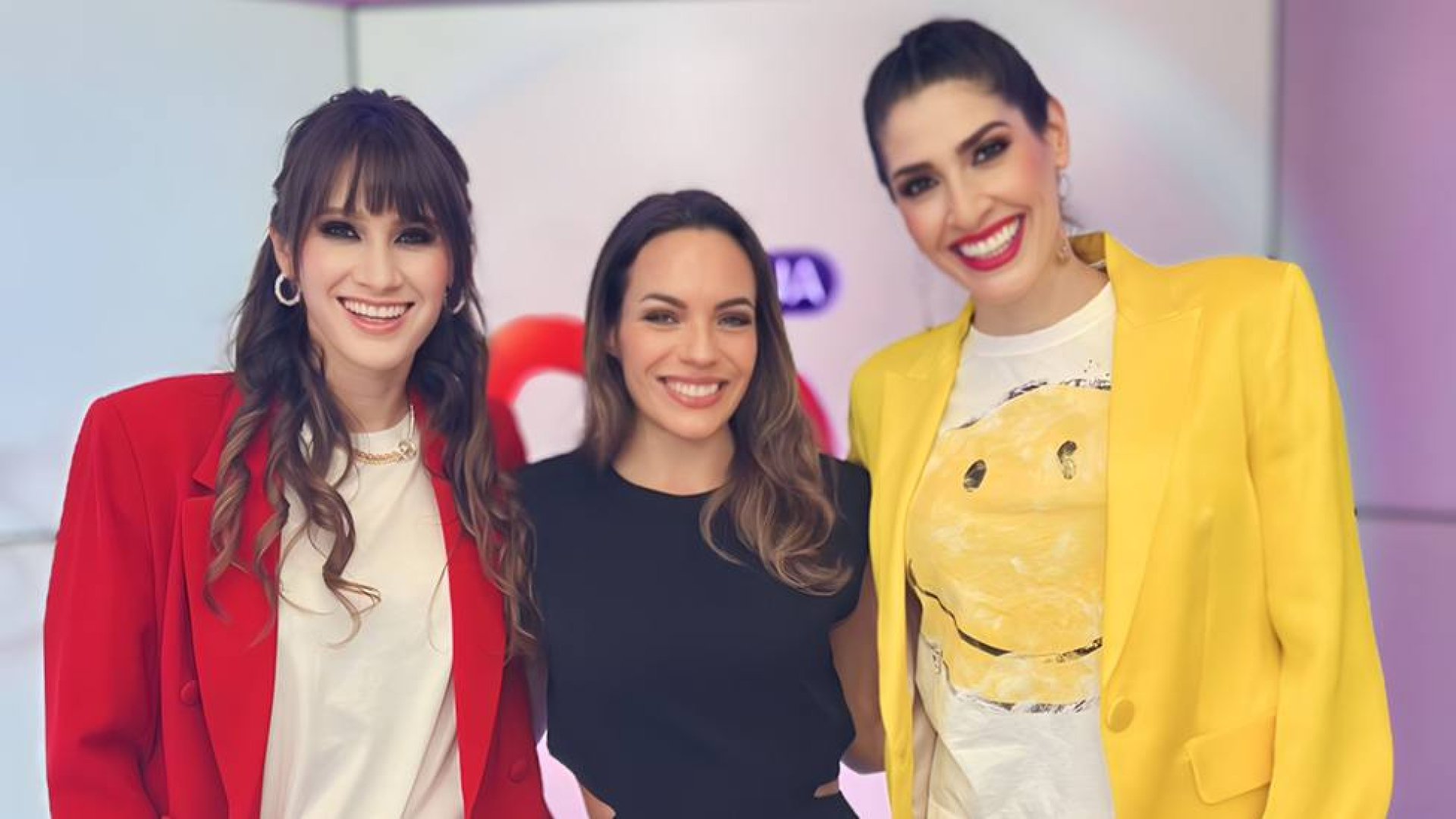 La historia del encierro de Ha*Ash en el cuarto de baño mientras ...