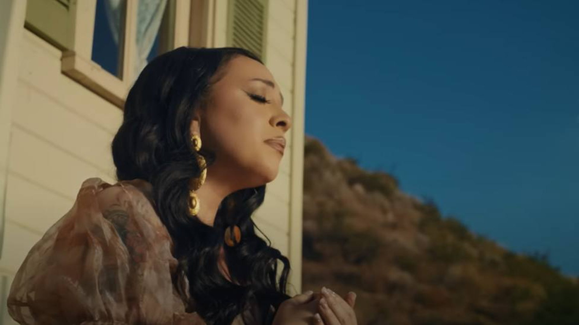 Carla Morrison canta por primera vez en ingles: 'Everything Was For ...
