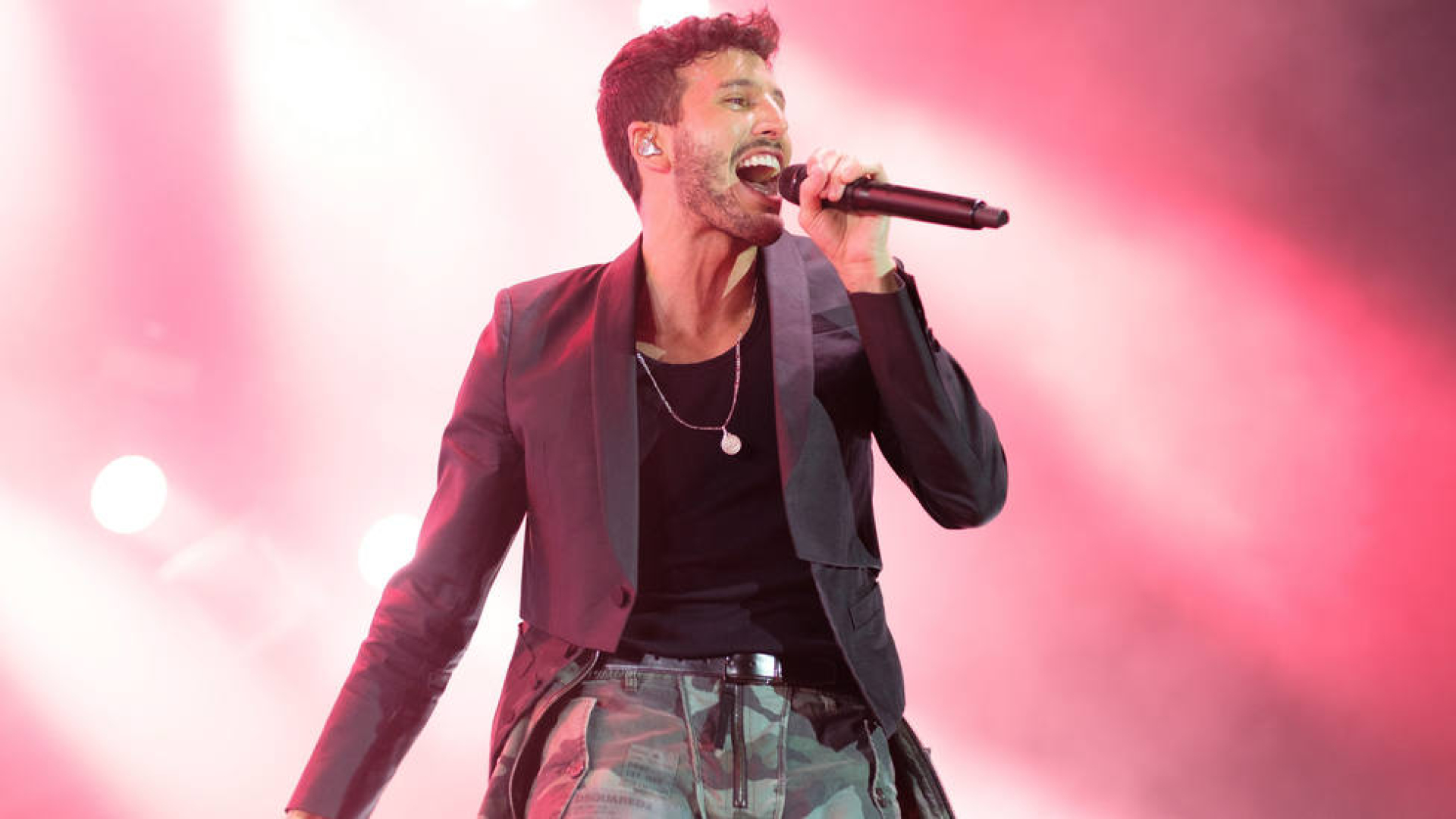 La sorprendente historia que hay detrás de 'Tacones Rojos', de ...