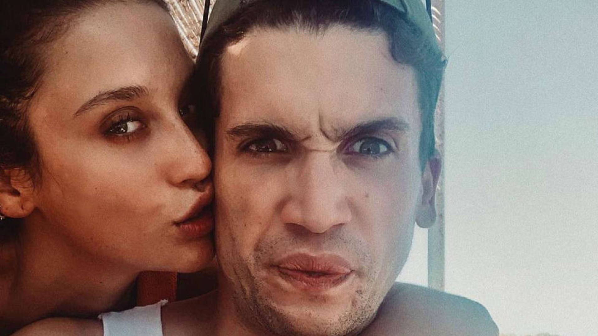 María Pedraza y Jaime Lorente revolucionan las redes sociales y esta vez no es por un posado ...