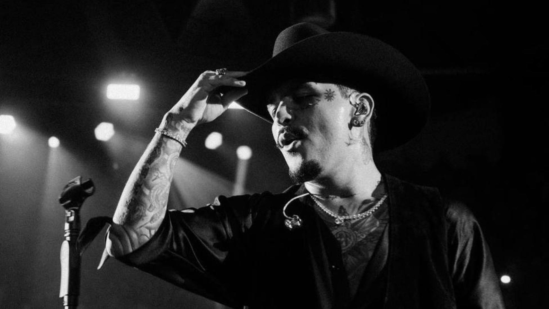 El hito que marcará Christian Nodal con su gira europea, 'Pal cora Tour ...