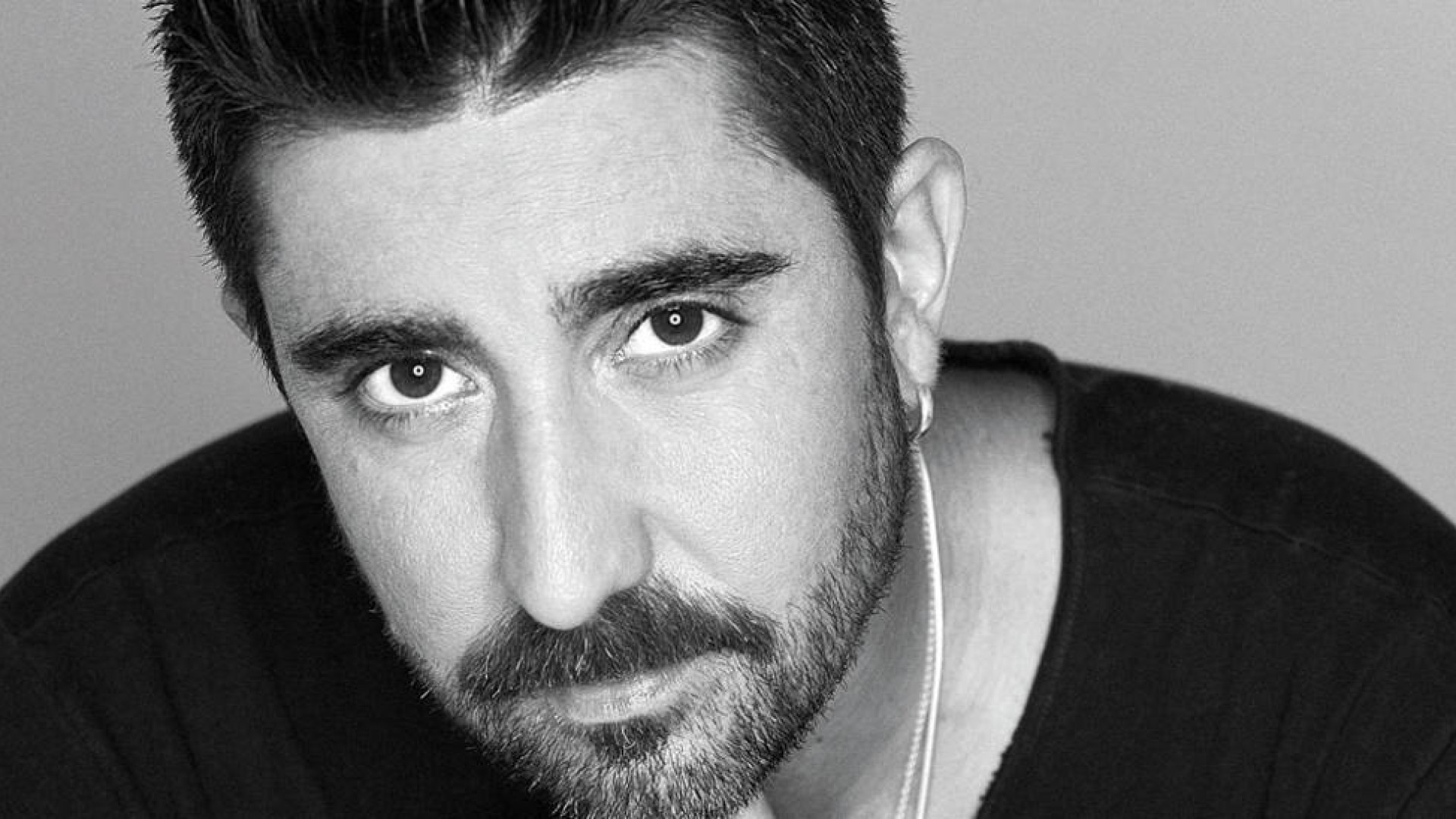 Alex Ubago confirma los primeros conciertos de su nuevo disco 'Alex ...