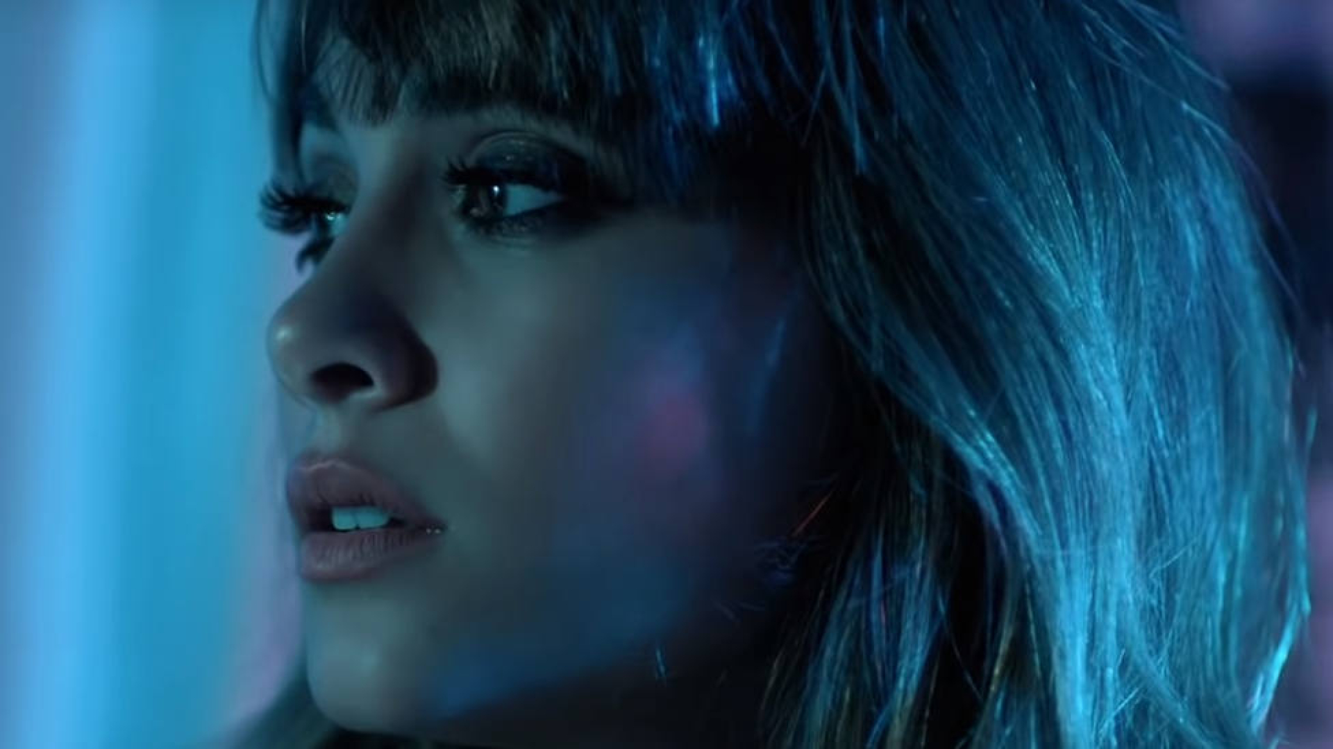 La canción "+" de Aitana y Cali y El DanDee es una BALADA con mayúsculas