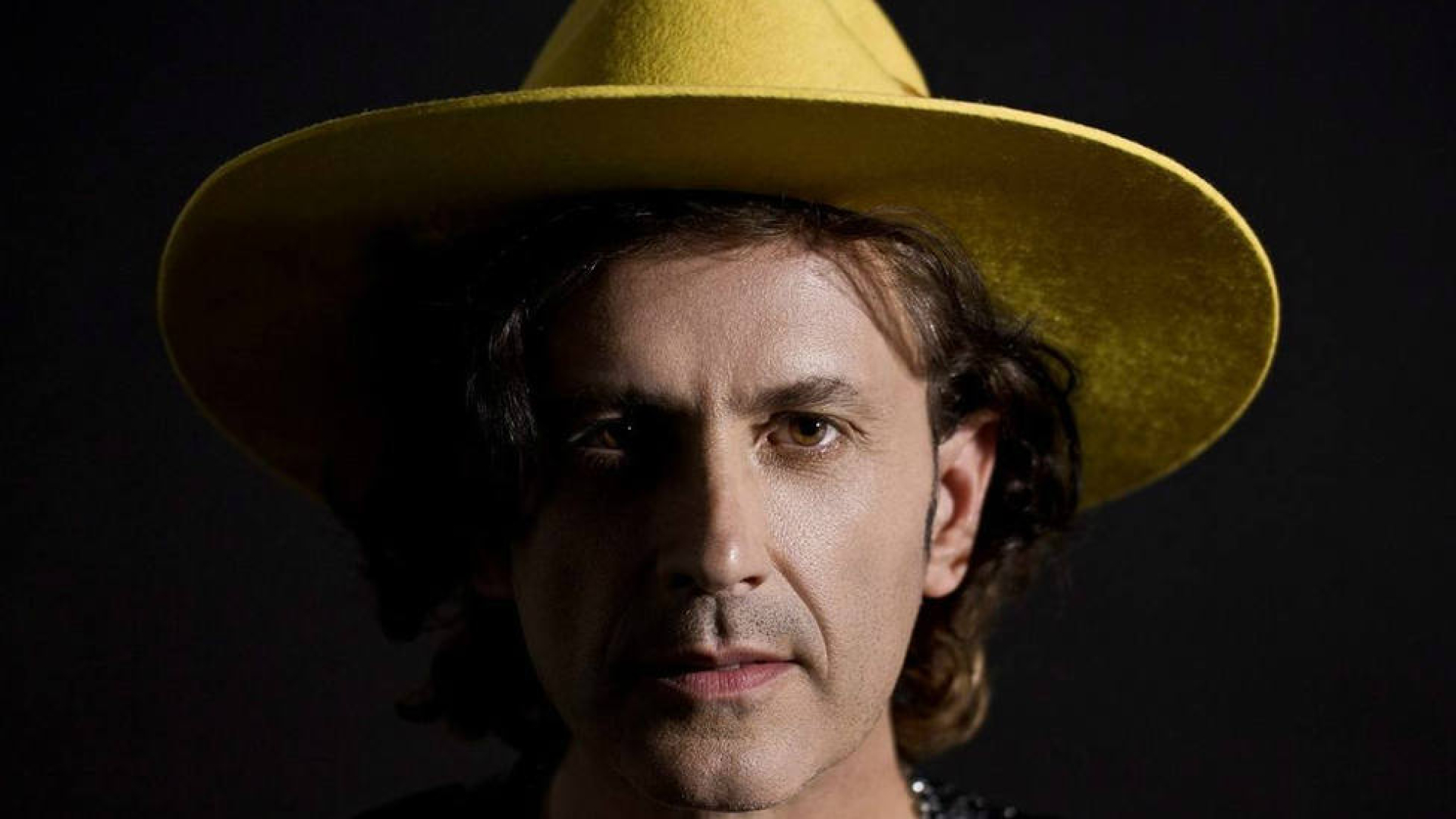 Coti estrena una nueva canción: "Por ahí", adelanto de su próximo álbum