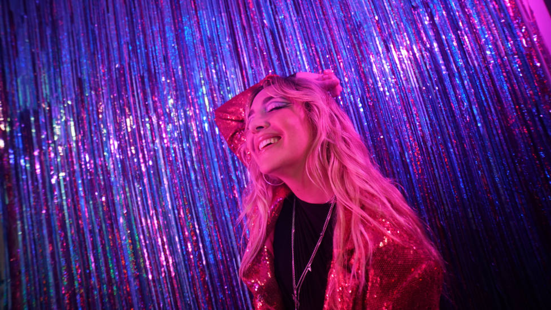 Estreno exclusivo en CADENA 100: el vídeo de Paula Mattheus de 'Ya no ...