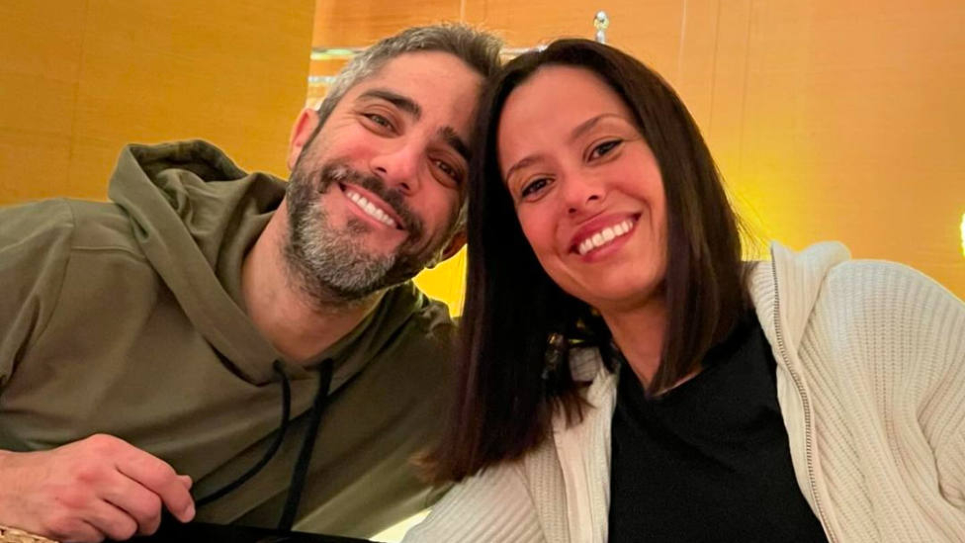 La tierna felicitación de Sara Rubio y Roberto Leal a su hija Lola ...