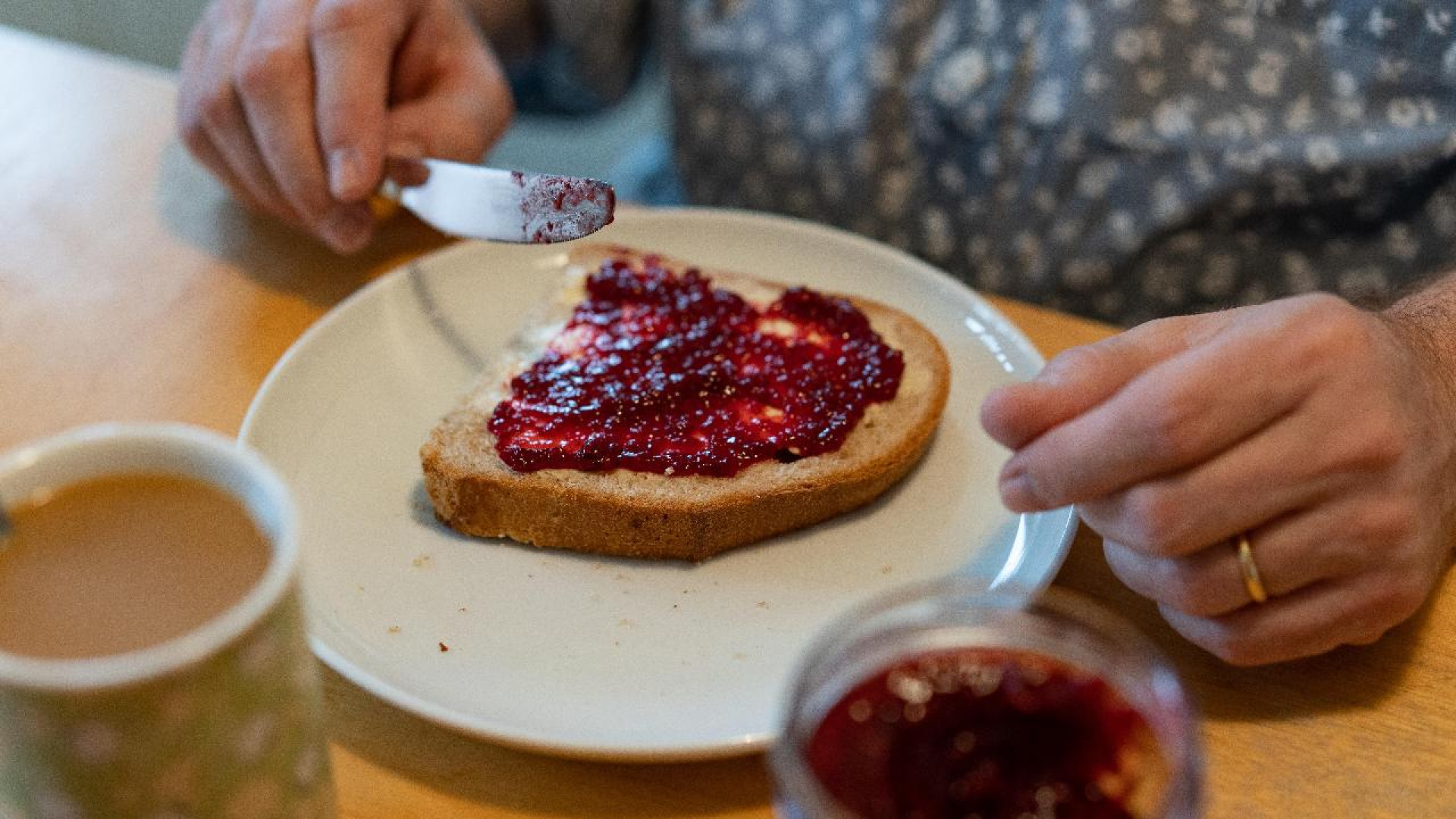 La ley de los 5 segundos no sirve: "los alimentos se contaminan igual ...