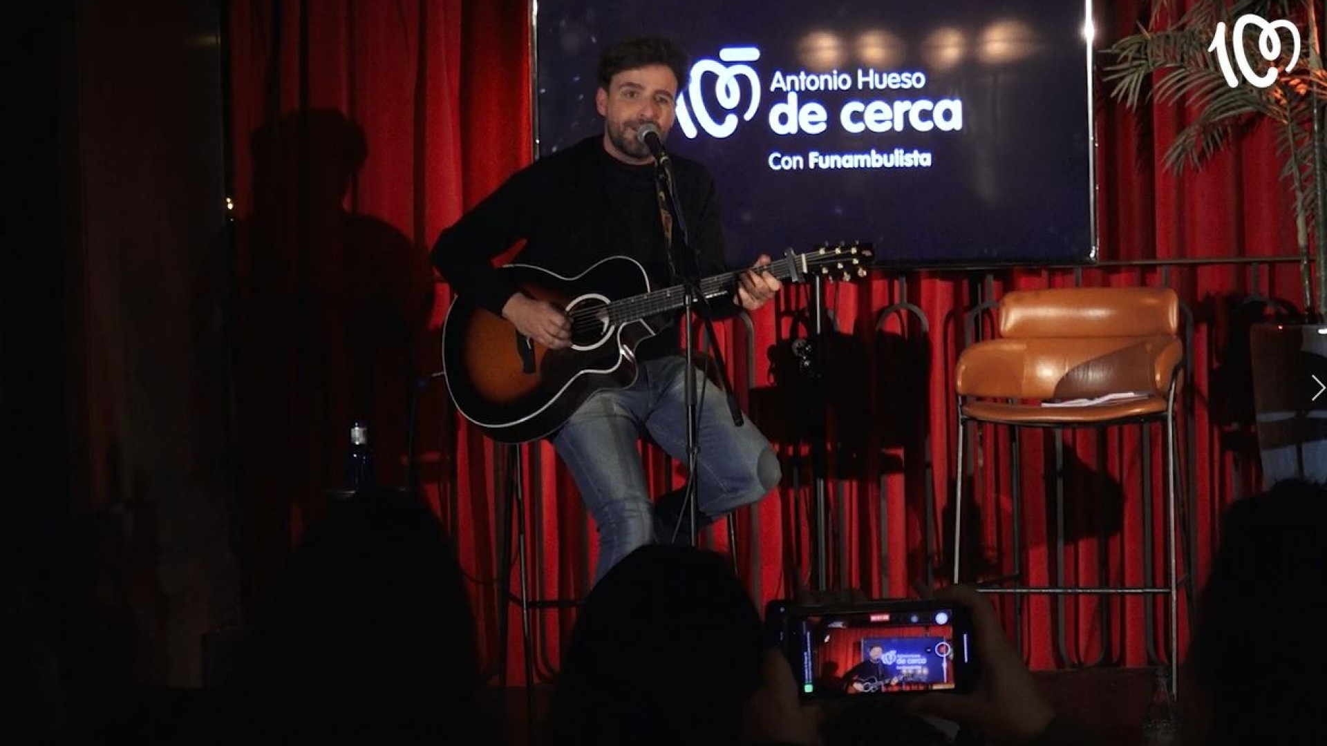 Funambulista interpreta en directo 'Me Gusta La Vida' en 'Antonio Hueso ...