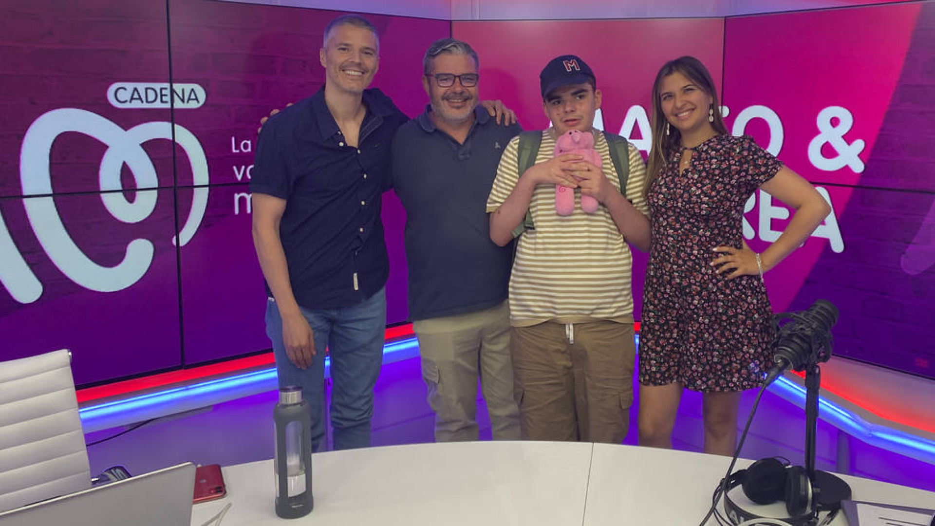 CADENA 100 cumple el sueño de Mateo, un joven fan de 'Mateo y Andrea ...