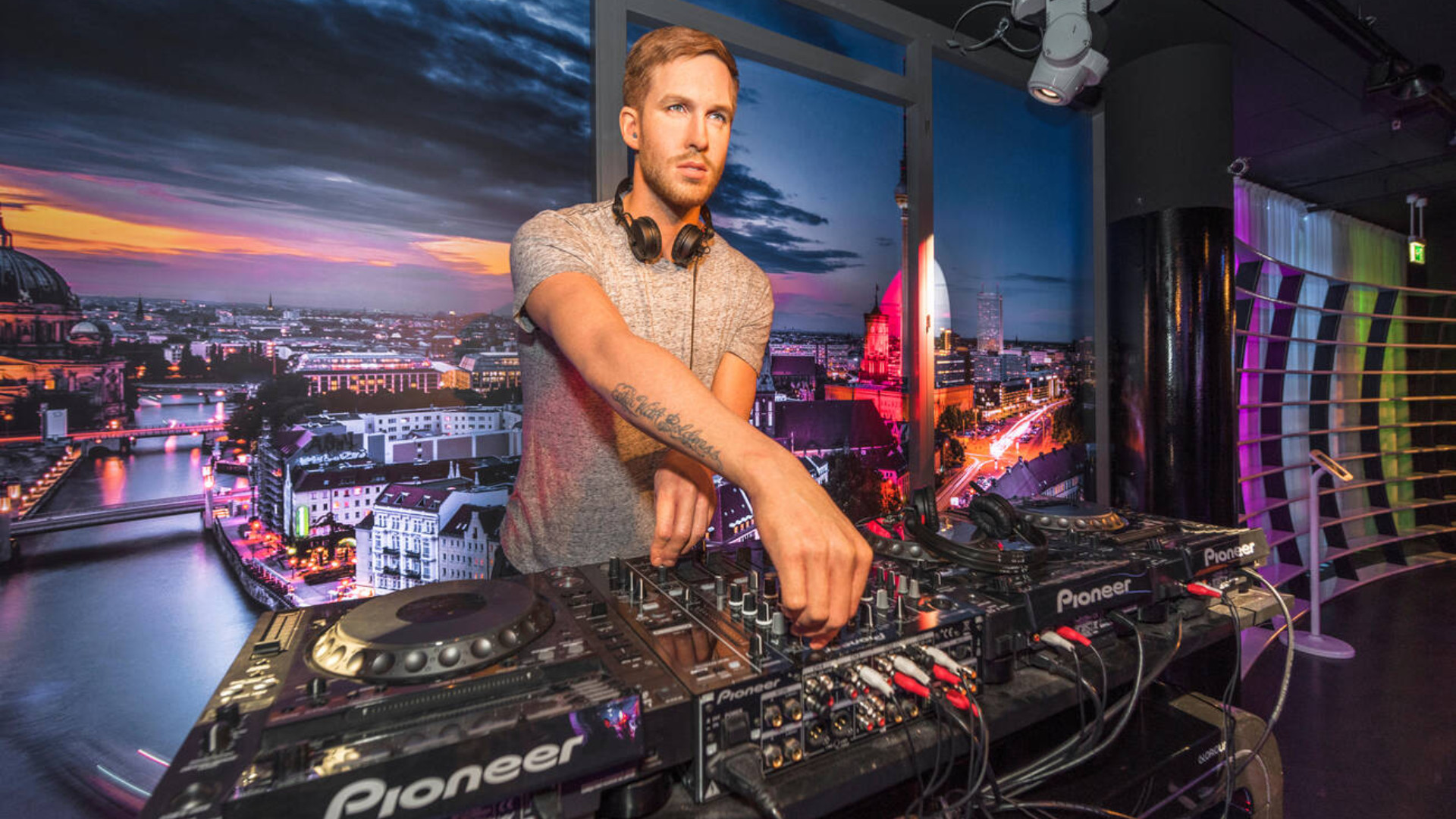 Calvin Harris hará historia al ser el primer artista en tener doble ...