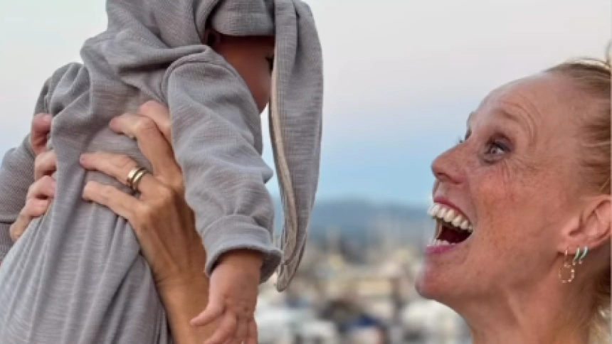 El tierno vídeo de María Castro riendo a carcajadas con su bebé que ...