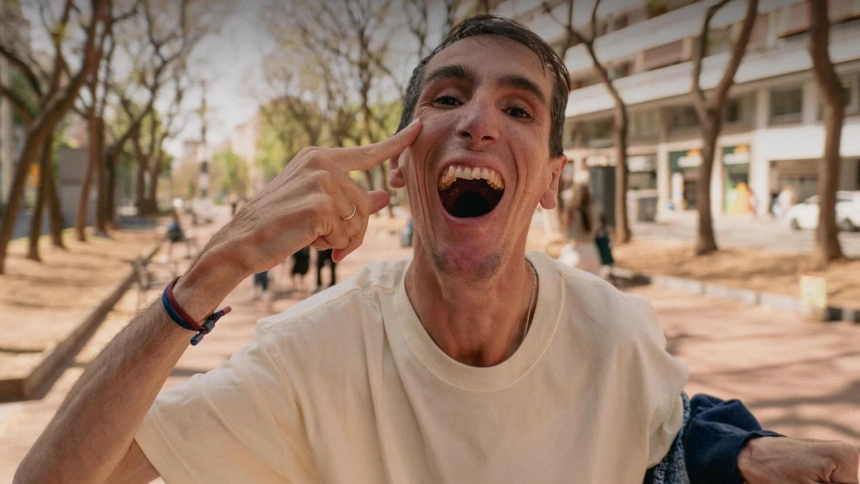 El vídeo con el que Álex Roca explica su discapacidad a los niños para ...