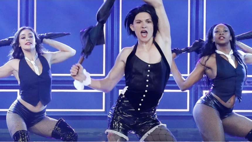La icónica actuación de Tom Holland de 'Umbrella', de Rihanna, por la ...